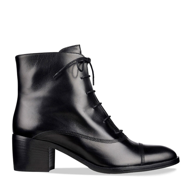 women's black laced boot - Italian leather - 'grind' | habbot